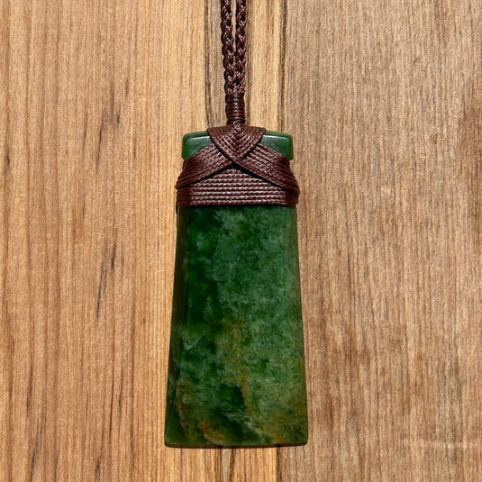Pounamu Designs & Meanings | Toki, Mere, Roimata Explained – Carved in ...